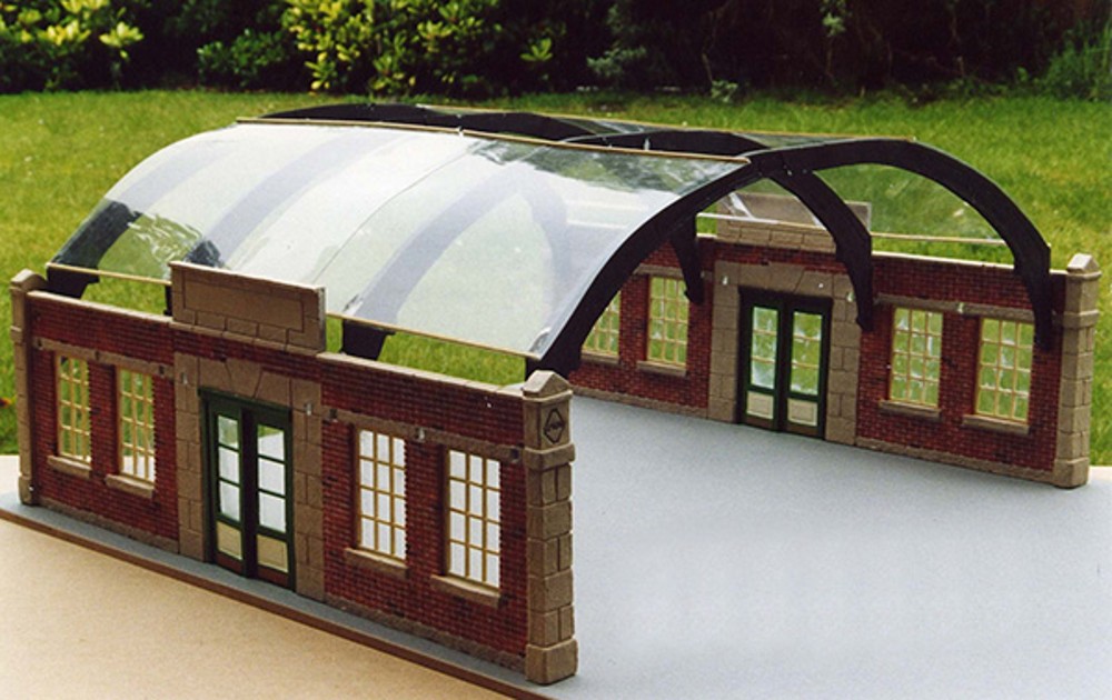 Terminus Station Canopy | Garden Railway Specialists Tel:01844 345158