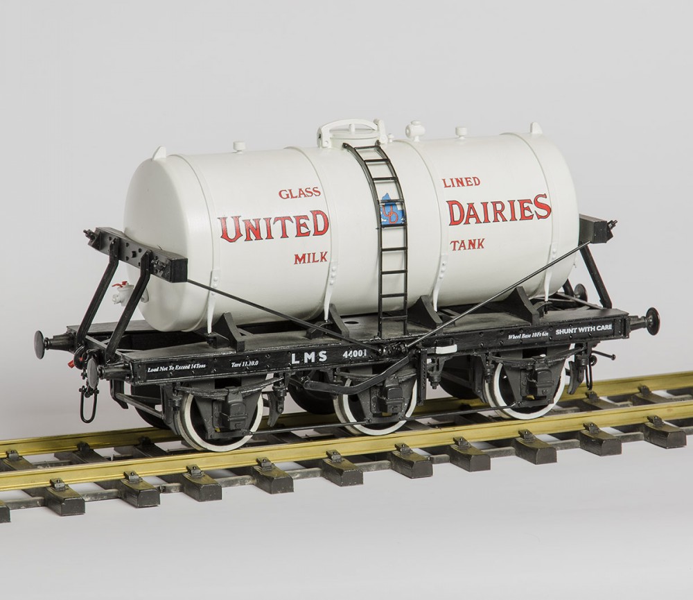 LMS 6 Wheel Milk Tanker Excludes Wheels | Garden Railway Specialists ...