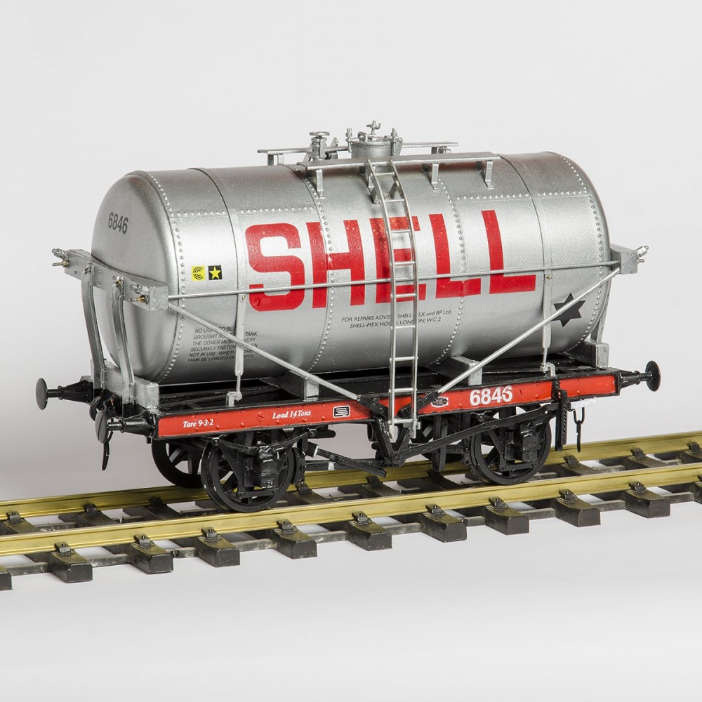 RCH (P O) OIL TANKER Wheels extra | Garden Railway Specialists Tel ...