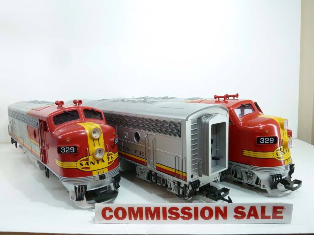 LGB 20570 & 20582 F7 A+B+A Set Santa Fe | Garden Railway Specialists ...