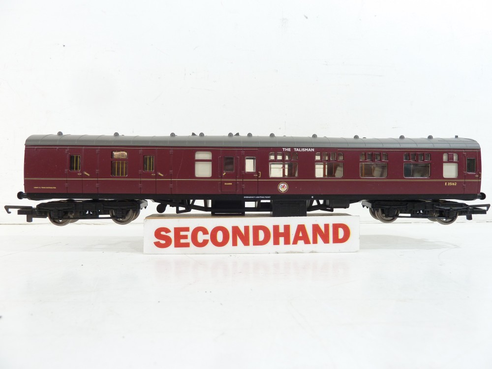 Hornby Maroon MK1 Brake Coach | Garden Railway Specialists Tel:01844 345158