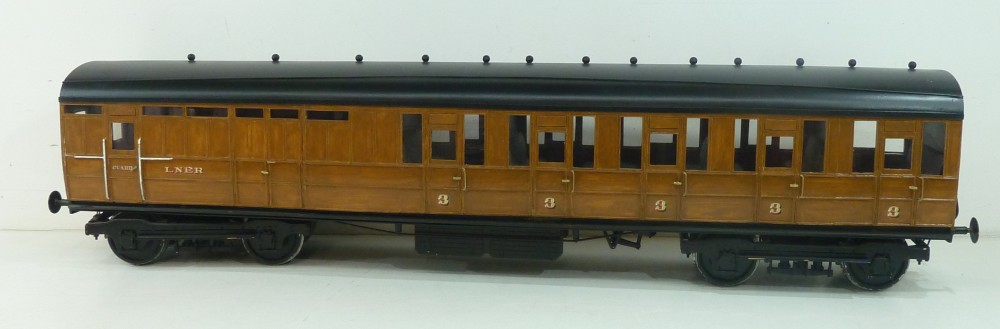 RTR G3 LNER Suburban 3rd coach | Garden Railway Specialists Tel:01844 ...