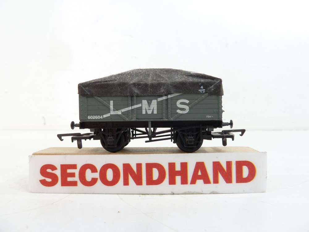 Airfix LMS 7 Plank Wagon 54379-0 | Garden Railway Specialists Tel:01844 ...