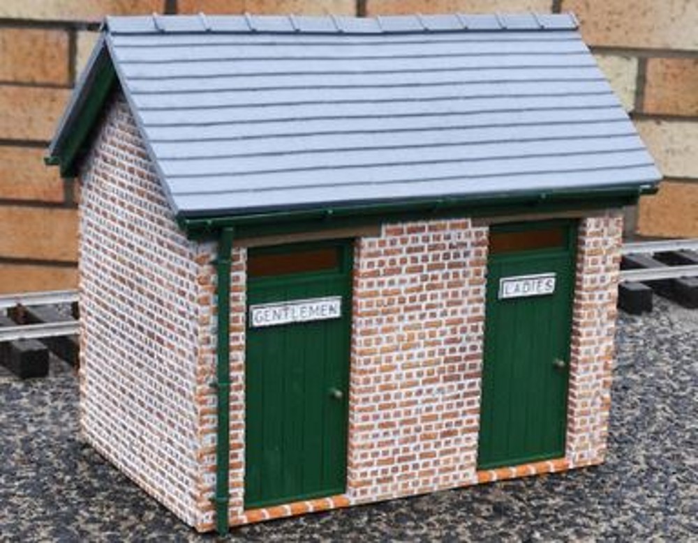 Brick Toilet Block Kit | Garden Railway Specialists Tel:01844 345158