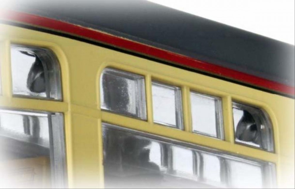 STREAMLINED DIESEL RAILCAR W8W BR CARMINE/CREAM | Garden Railway ...